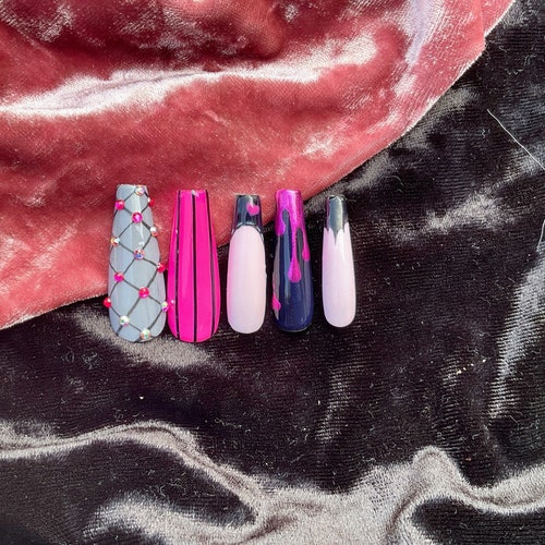 Clawdeen Inspired Press on Nails - Etsy