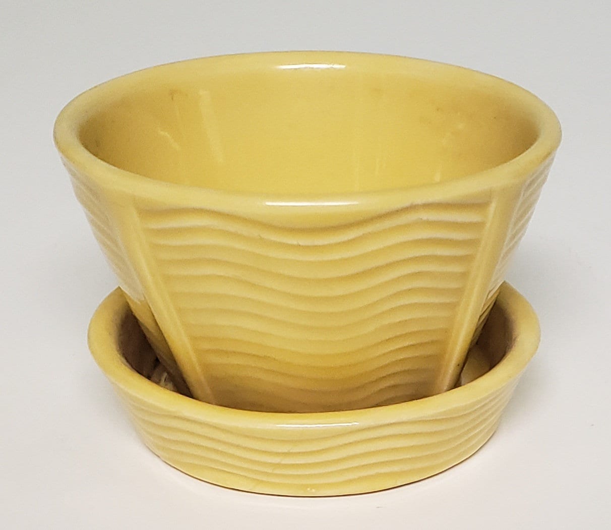 Mccoy African Violet Wave Pot and Saucer Yellow - Etsy