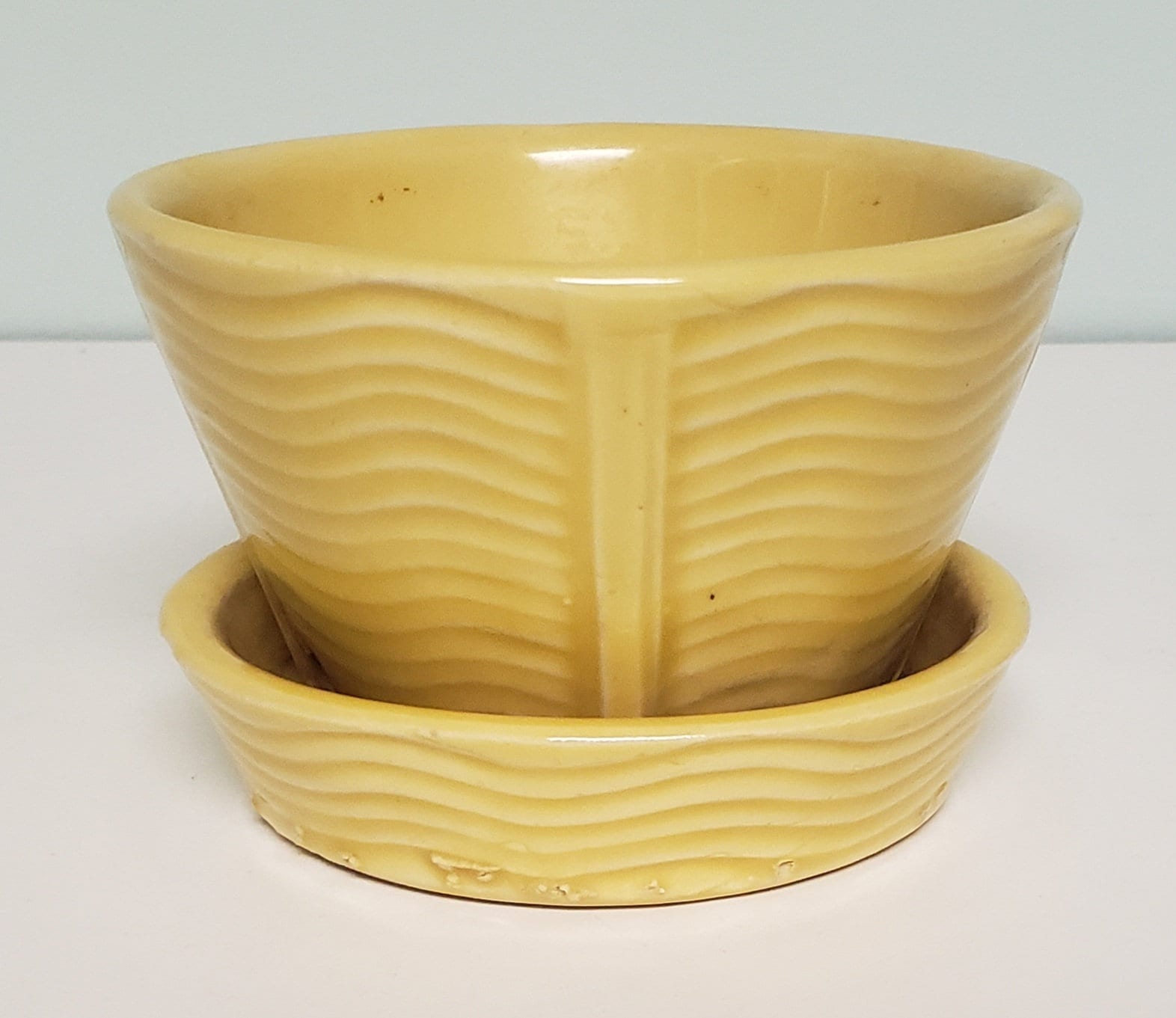 Mccoy African Violet Wave Pot and Saucer Yellow - Etsy