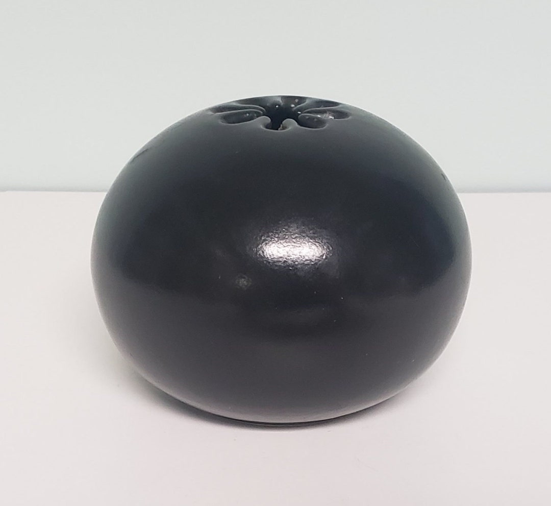 Bennington Potters Black "spark" Vase David Gil 1994 - Etsy