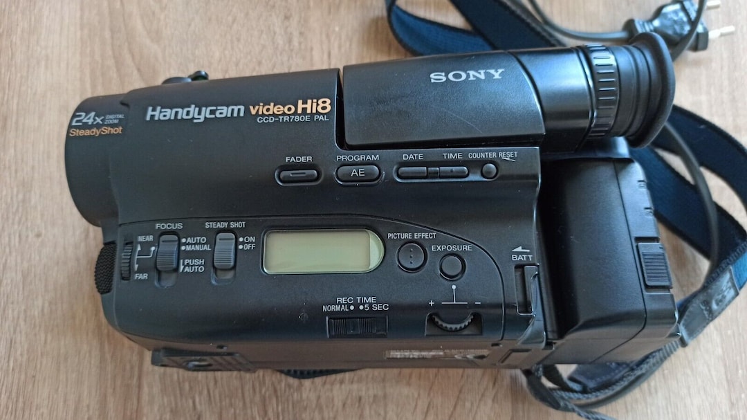 Vintage Sony CCD-TR780E Handycam Video Hi8 PAL ST - Etsy