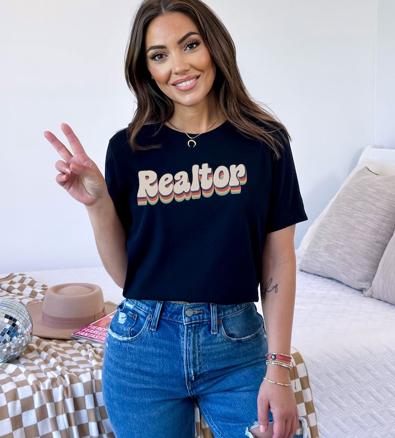 Retro Realtor T-shirt - Vintage Real Estate Shirt - Estate Agent Tee ...