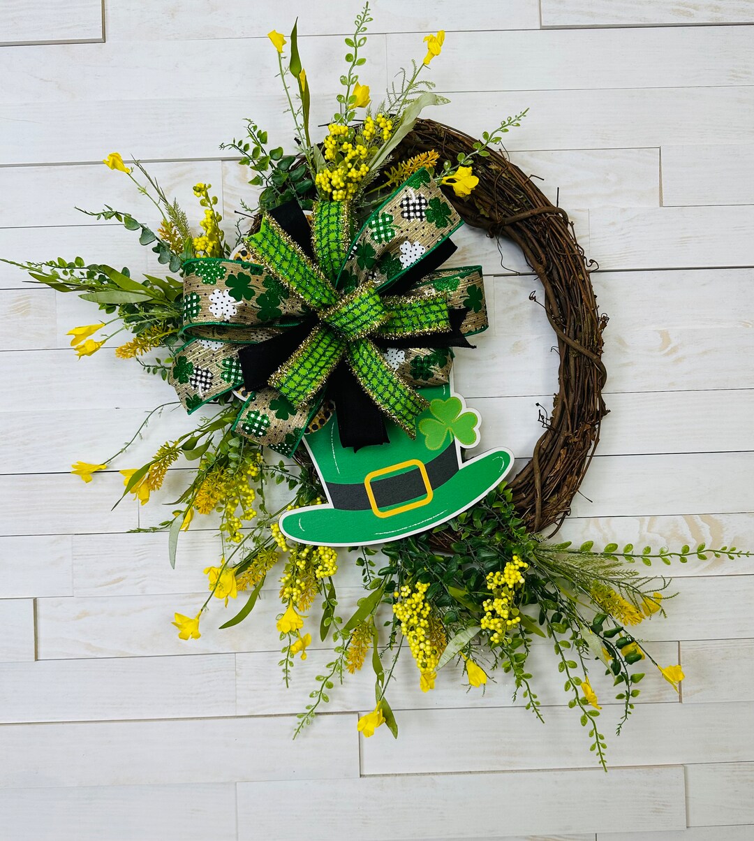 St Patricks Day Wreath, St Patty's Day, Grapevine Wreath, Top of the ...
