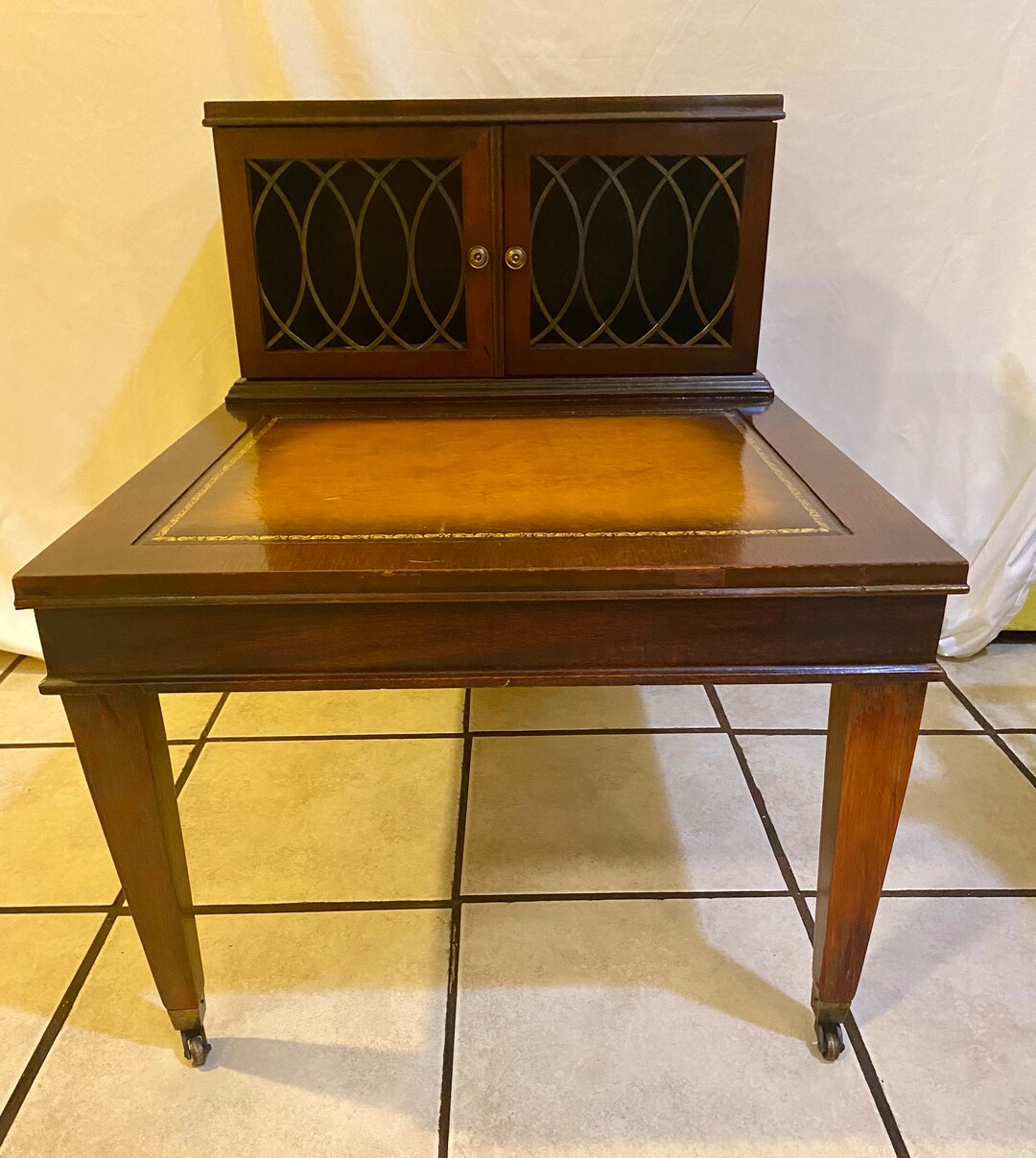 Vintage MCM Leather Top Mahogany 2 Tier Step up End /side Table W ...