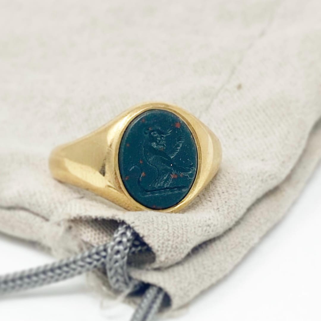 Antique Alabaster Wilson Bloodstone Signet Ring With Leopard Intaglio