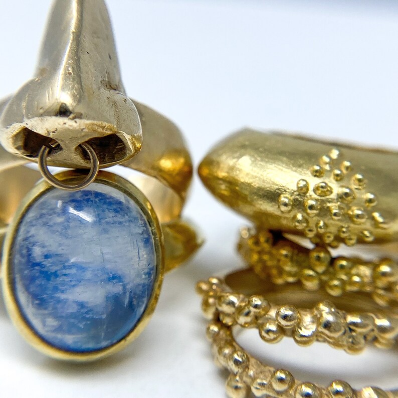 Magritte Ring - Etsy