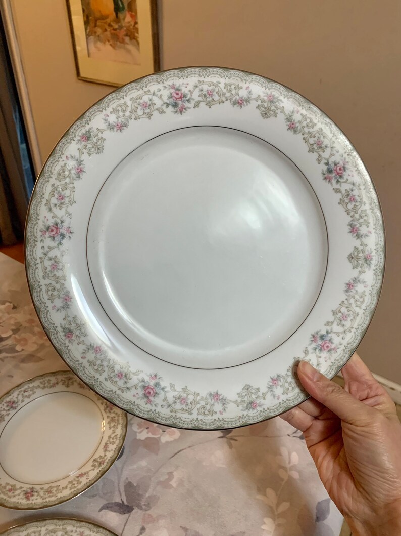Noritake Edgewood 5807 4 Piece Place Setting Pink & Blue - Etsy