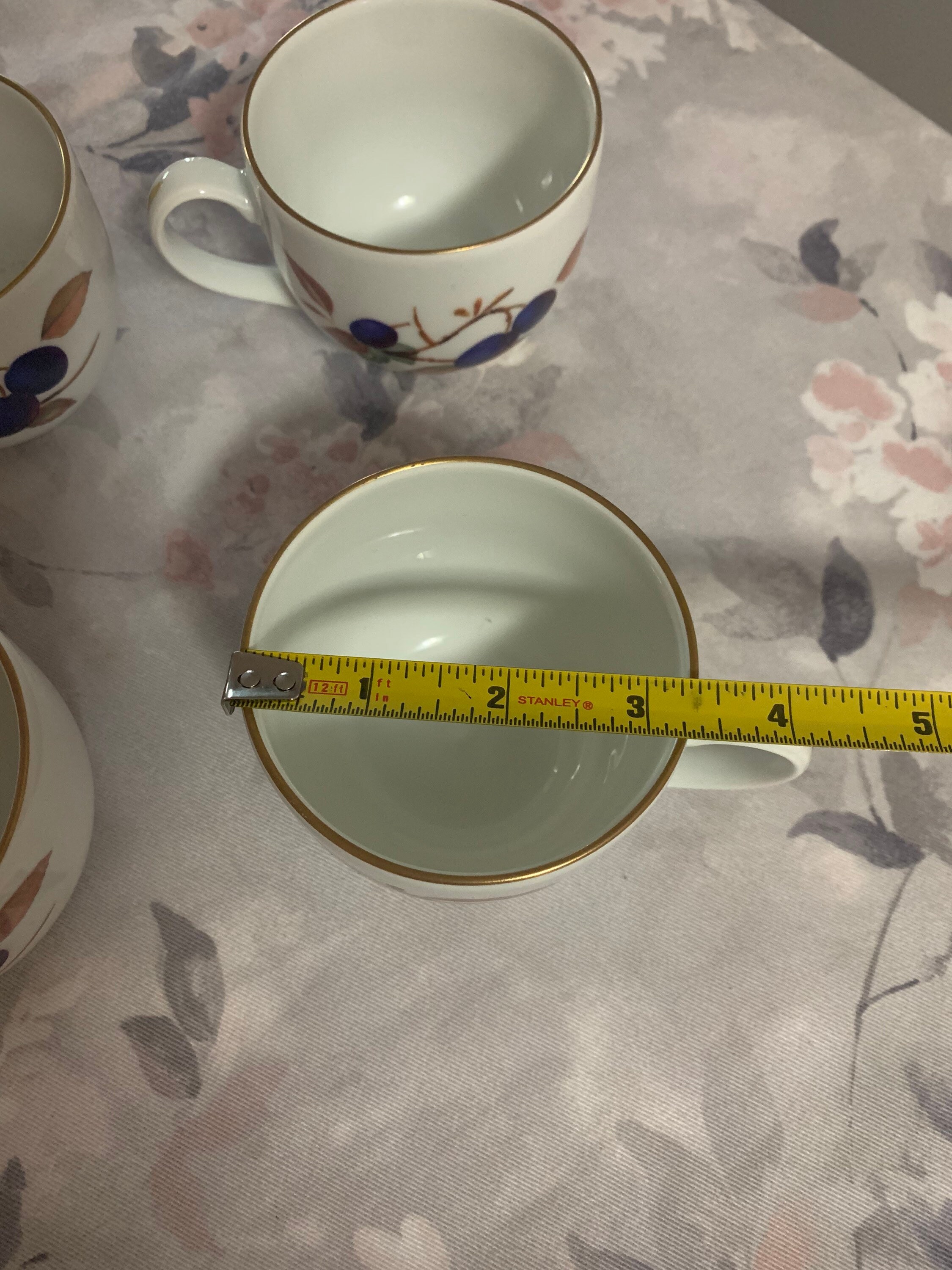 4 Royal Worcester Evesham Vale Gold Trim Teacups England Mugs Coffee ...