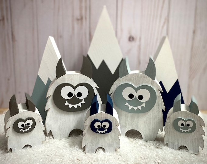 Chunky Wood Yeti - Abominable Snowman - Yeti Family Display - Winter ...