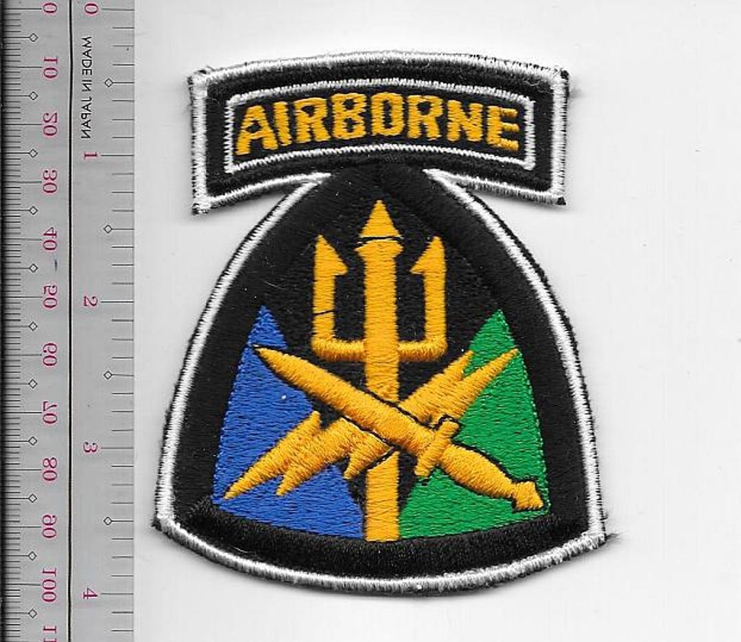 Airborne US Army, Air Force & Navy US Military Joint Operations Command ...