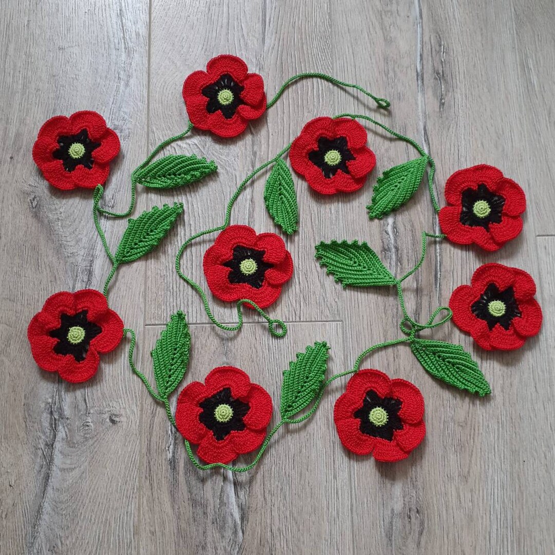 Crochet Poppies Garland | Handmade Poppy Bunting - Etsy UK