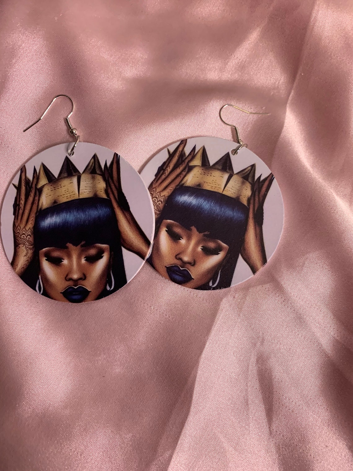 Fix Your Crown Queen Two-sided Earrings - Etsy UK