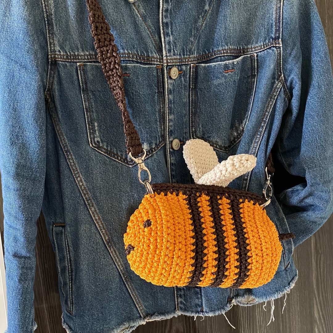 Crochet Small Bee Bag Pattern, Crochet Purse Pattern, Crossbody Bag ...