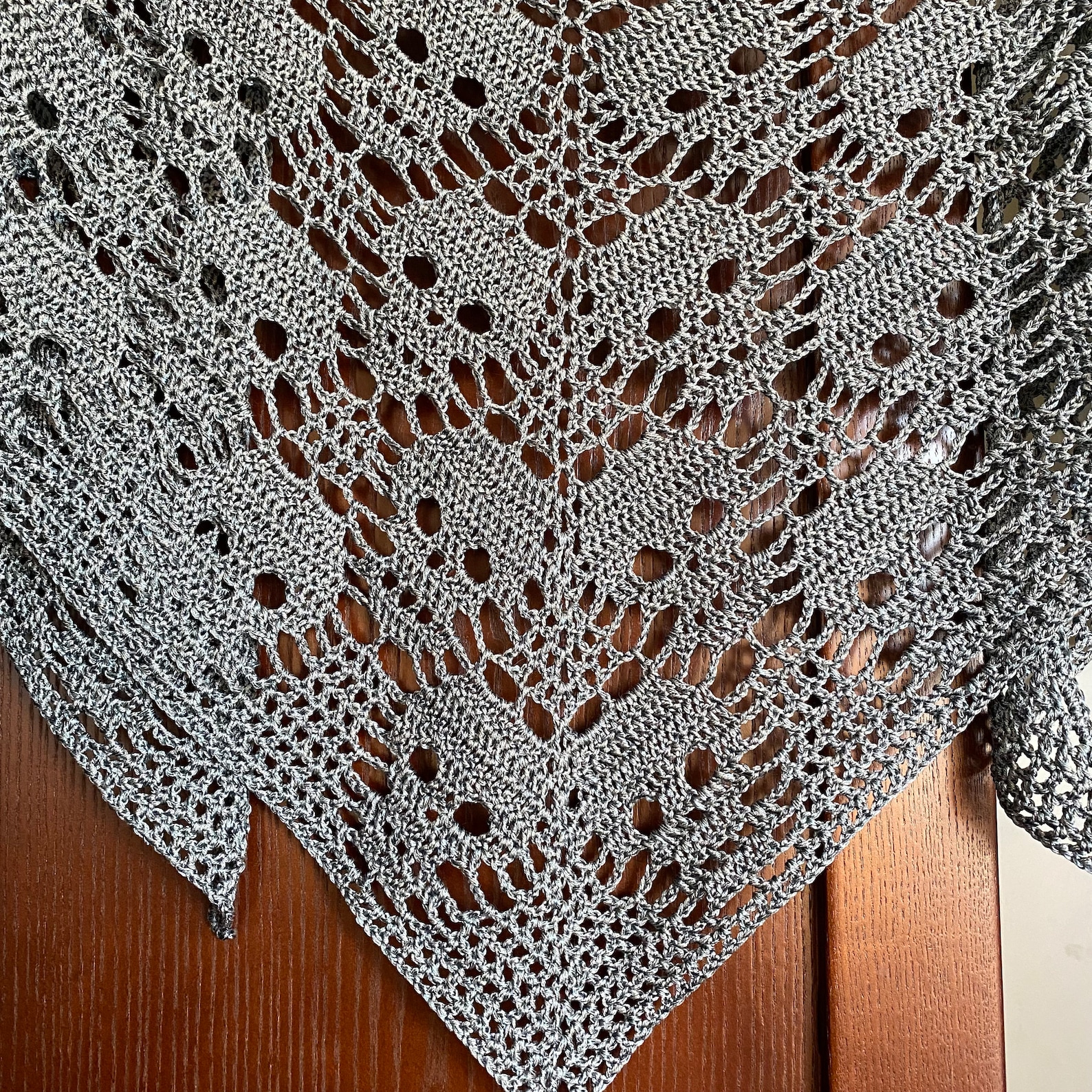 Lost Souls Skull Crochet Shawl Pattern: Goth Cotton Shawl (digital ...