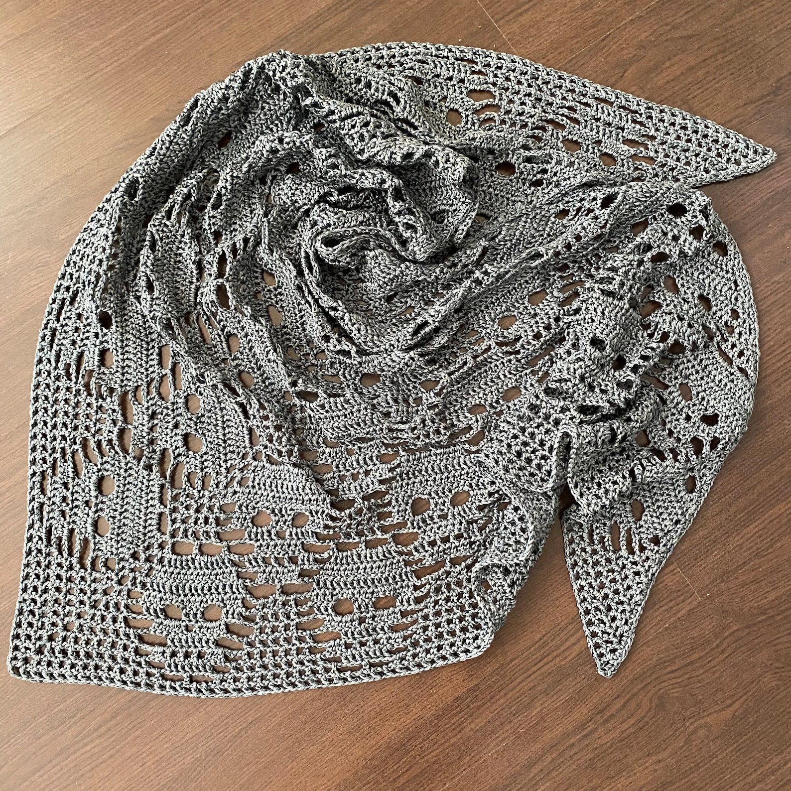 Skull Shawl Crochet Pattern: Lost Souls Goth Design (PDF Download) - Etsy