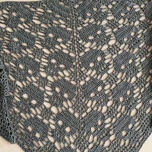 Skull Shawl Crochet Pattern: Lost Souls Goth Design (PDF Download) - Etsy