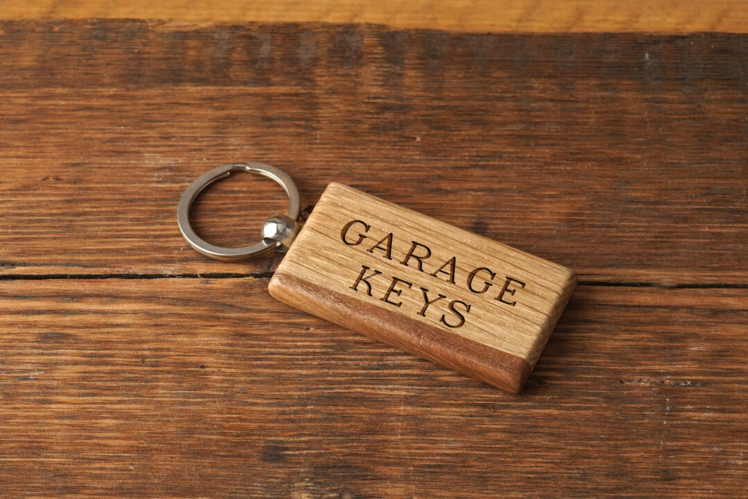 Bramble Farm 'garage Keys' Rectangular Oak Keyring | Perfect Gift ...