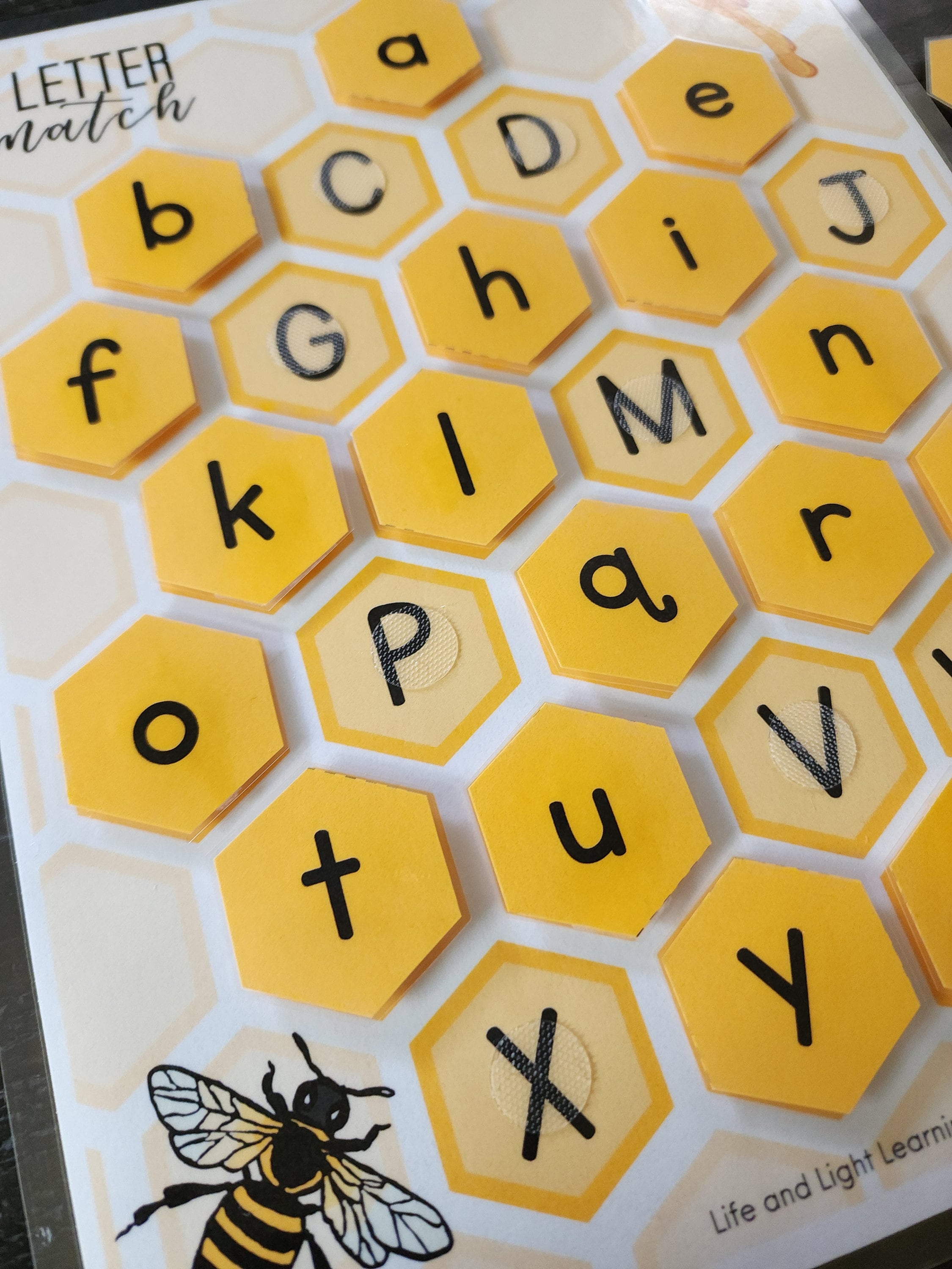 Alphabet Matching, Uppercase & Lowercase, Letter Match Printable, Bee ...