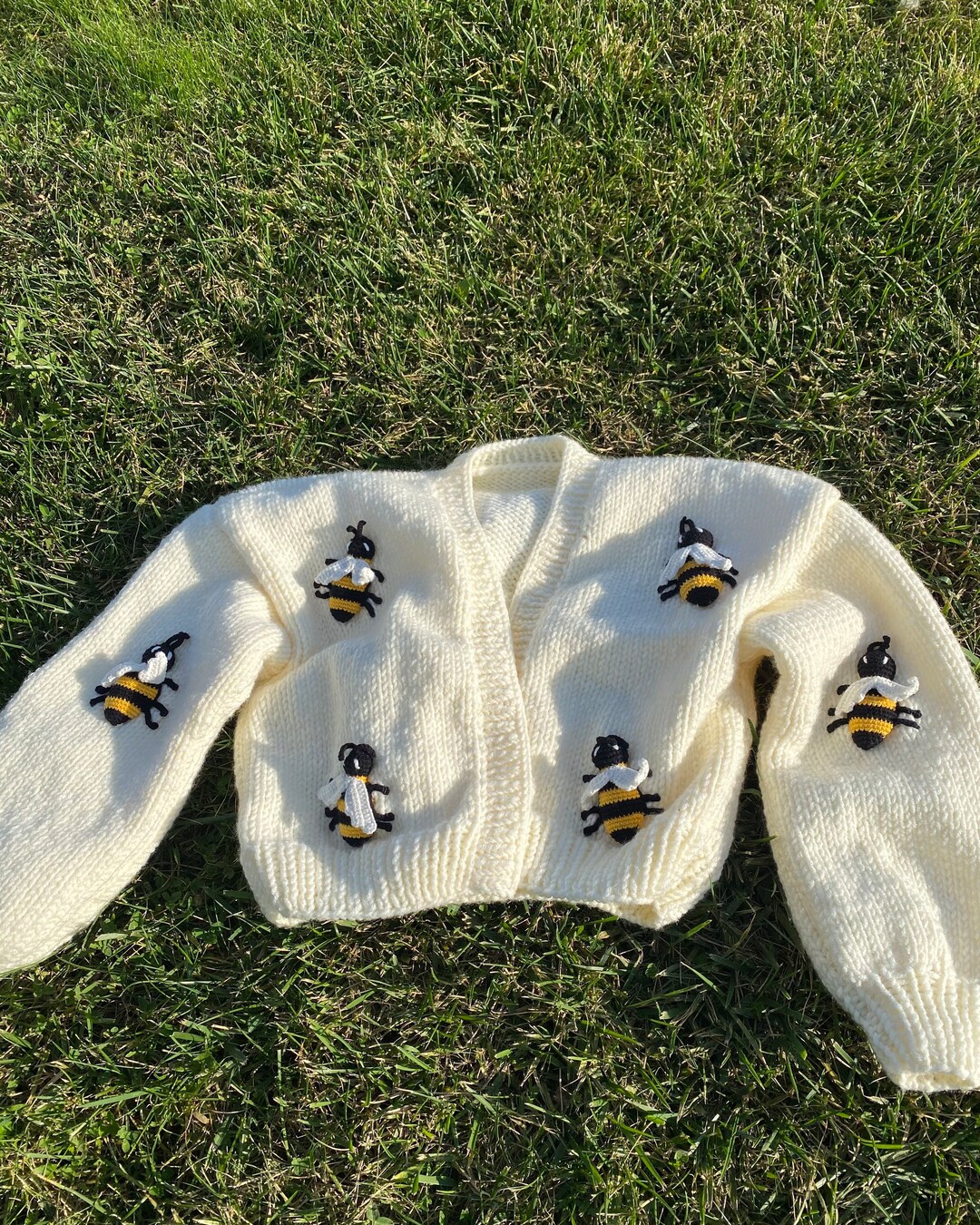 Cardigan for Women,knit Bee,chunky Bee Animal Shaped,handmade Knit,cropped Wasp Carsigan,chunky ...