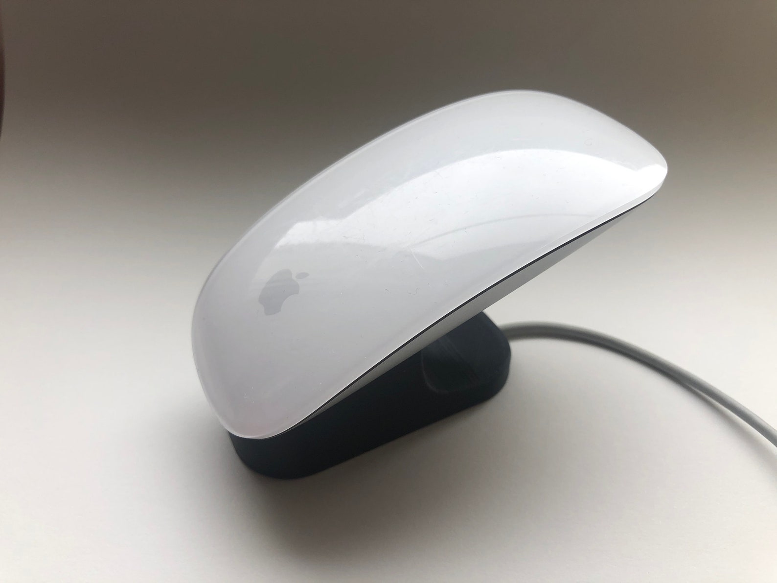 Apple magic mouse charging station V2 | Etsy
