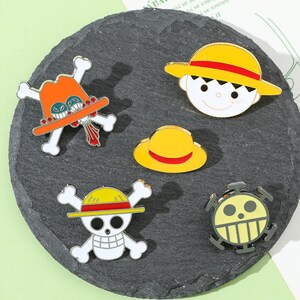 Anime One Piece Skull Luffy Enamel Pins Brooch Cosplay Props Straw Hat ...