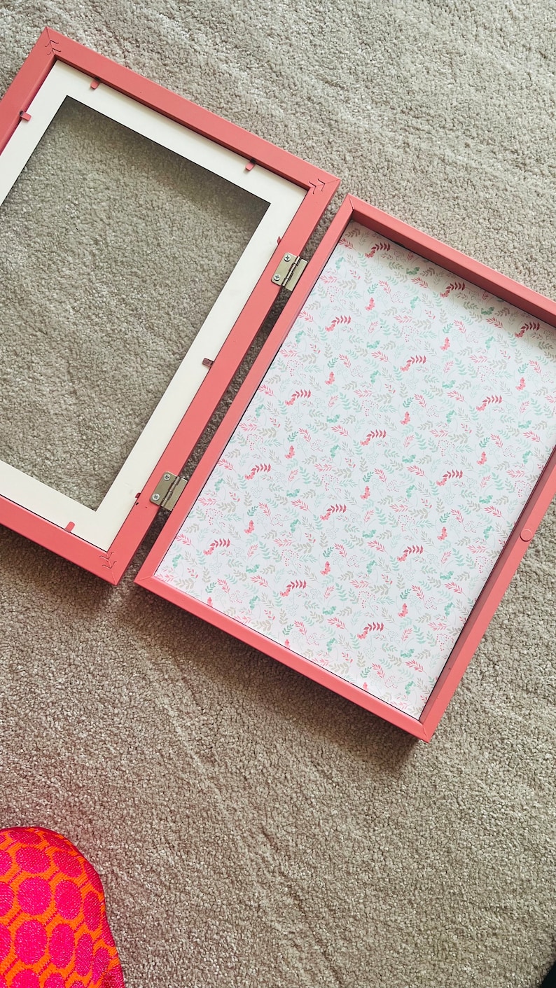 Bobbin Kid's Artwork Frame // Kid's Painting Storage //bobbin Photo ...