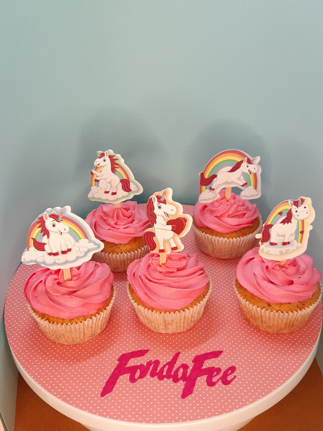 20 Edible Muffin Toppers / Cakes / Tarts / Cupcake Unicorn Made of ...