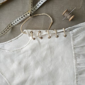 Medieval Shift or Chemise, Women's Linen Close-fitting Shift or Chemise ...