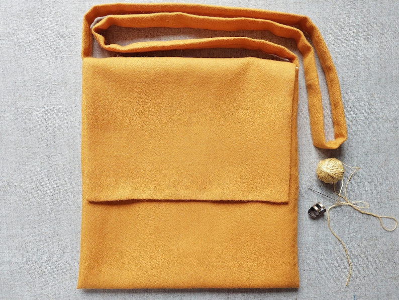 Wool Medieval Pilgrim Bag, Historical Shoulder Pouch, 13th Century ...