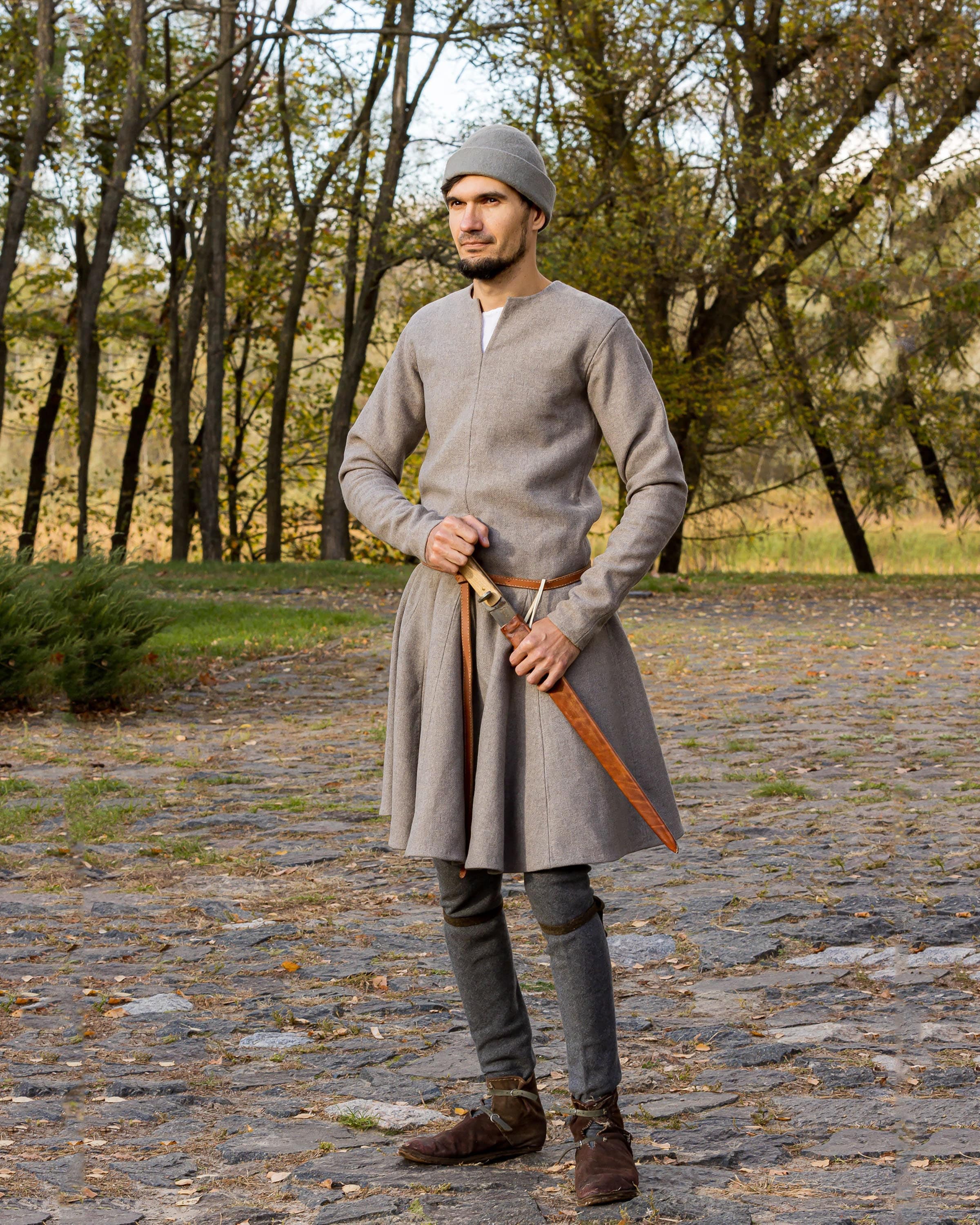 16th Century Mens Clothing