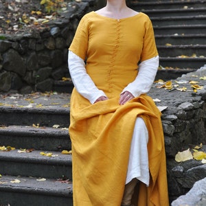 Medieval Kirtle, Medieval Linen Dress, 14th Century Dress, Frontlaced ...