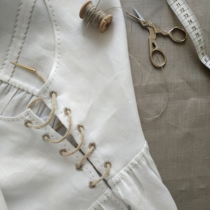 Medieval Shift or Chemise, Women's Linen Close-fitting Shift or Chemise ...