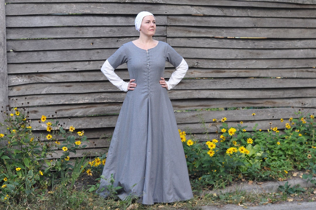 Medieval Kirtle, Frontlaced Kirtle, Medieval Dress, 14th Century Dress ...
