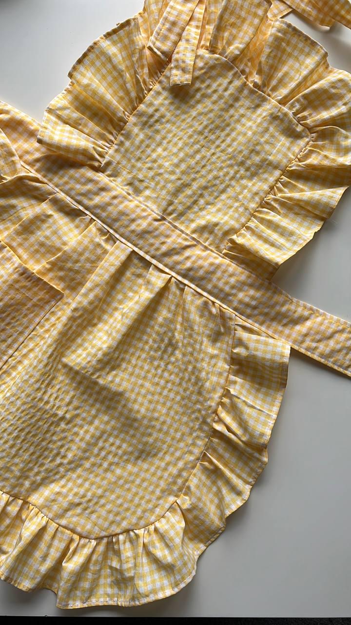 Handmade Ruffled Gingham Apron: Vintage-style Kitchen Apron - Etsy