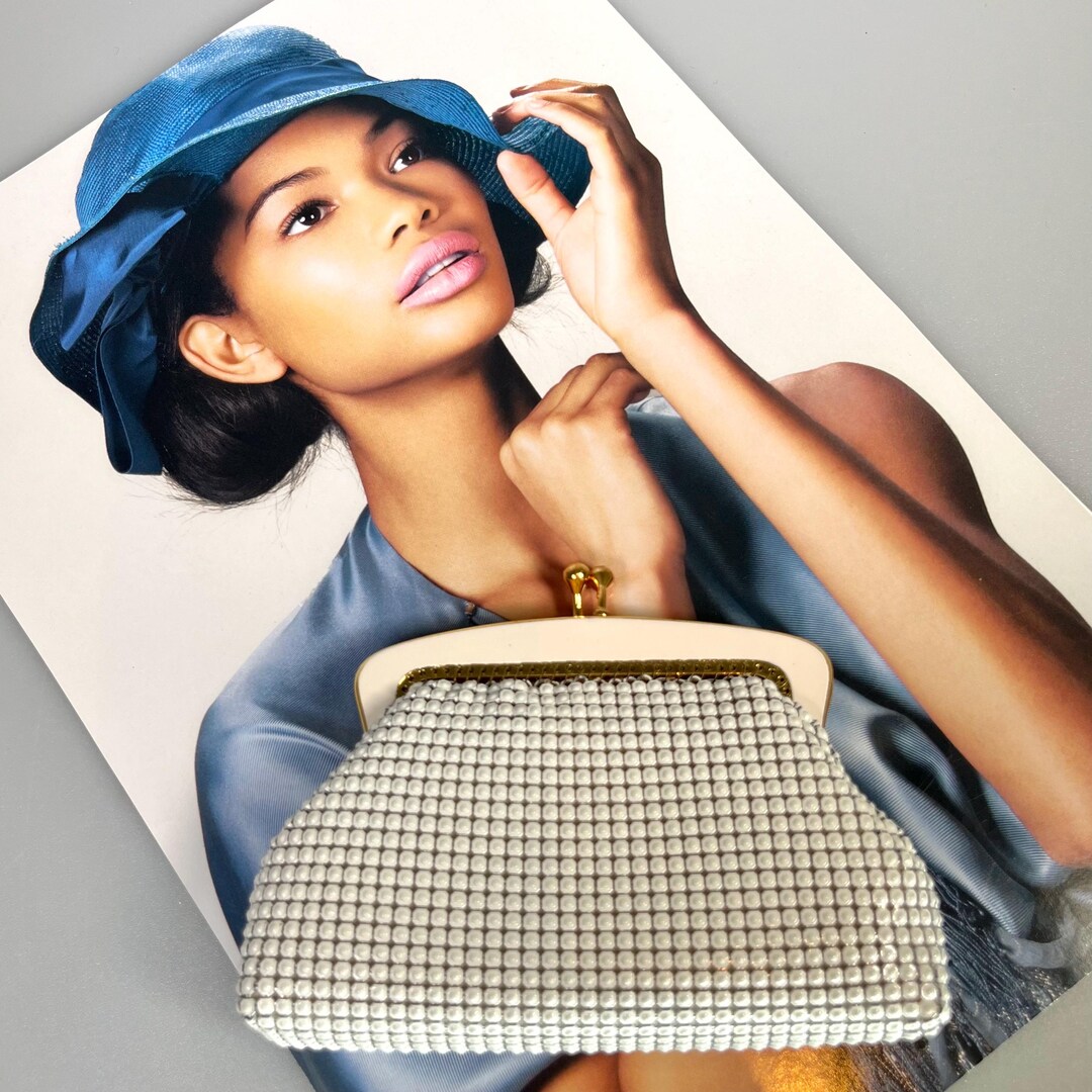 Vintage OROTON Branded Ladies Small Coin Purse / Pouch - White and Gold ...