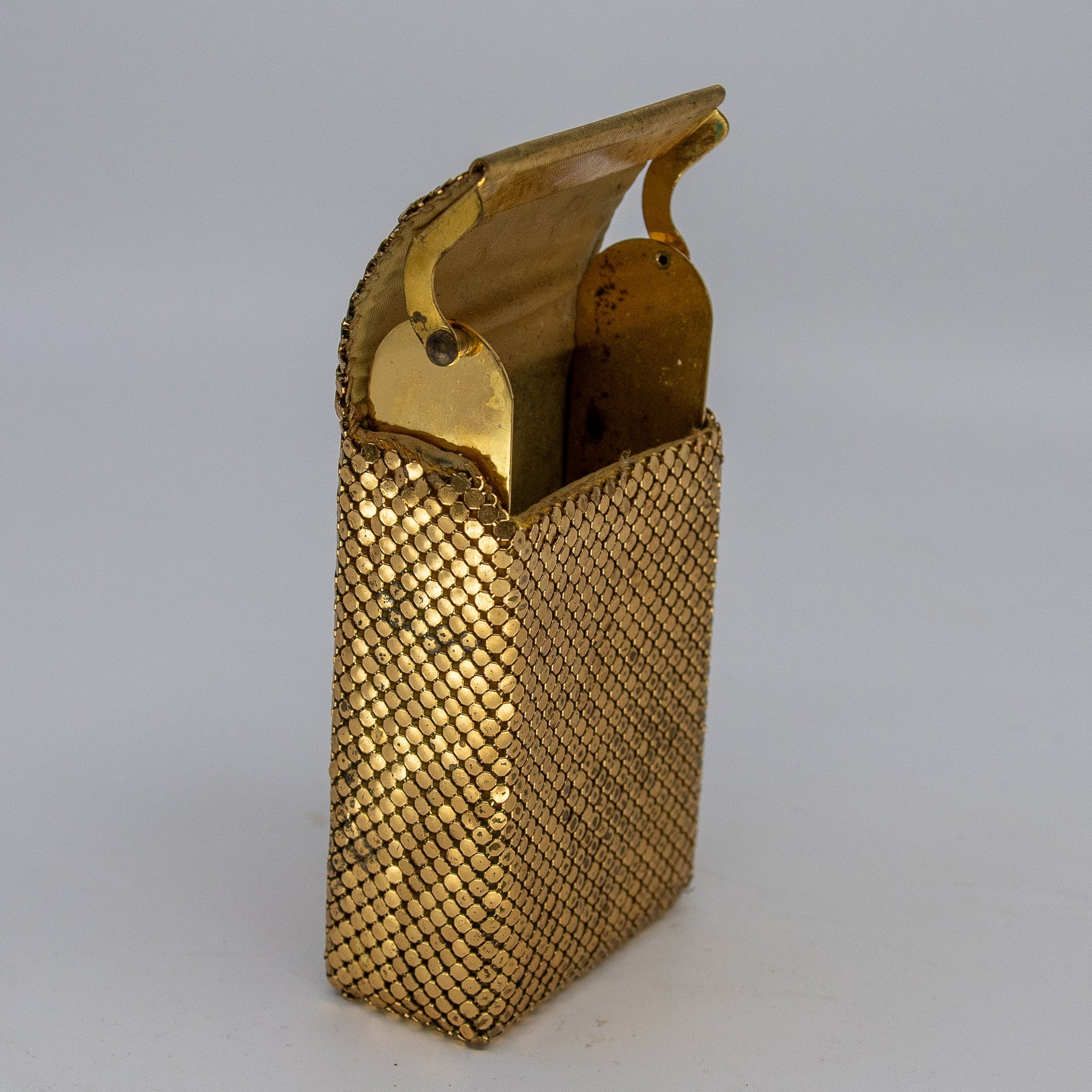 Vintage Mesh CIGARETTE CASE / BOX Flip up Lid Gold Mesh Colour C1970s ...