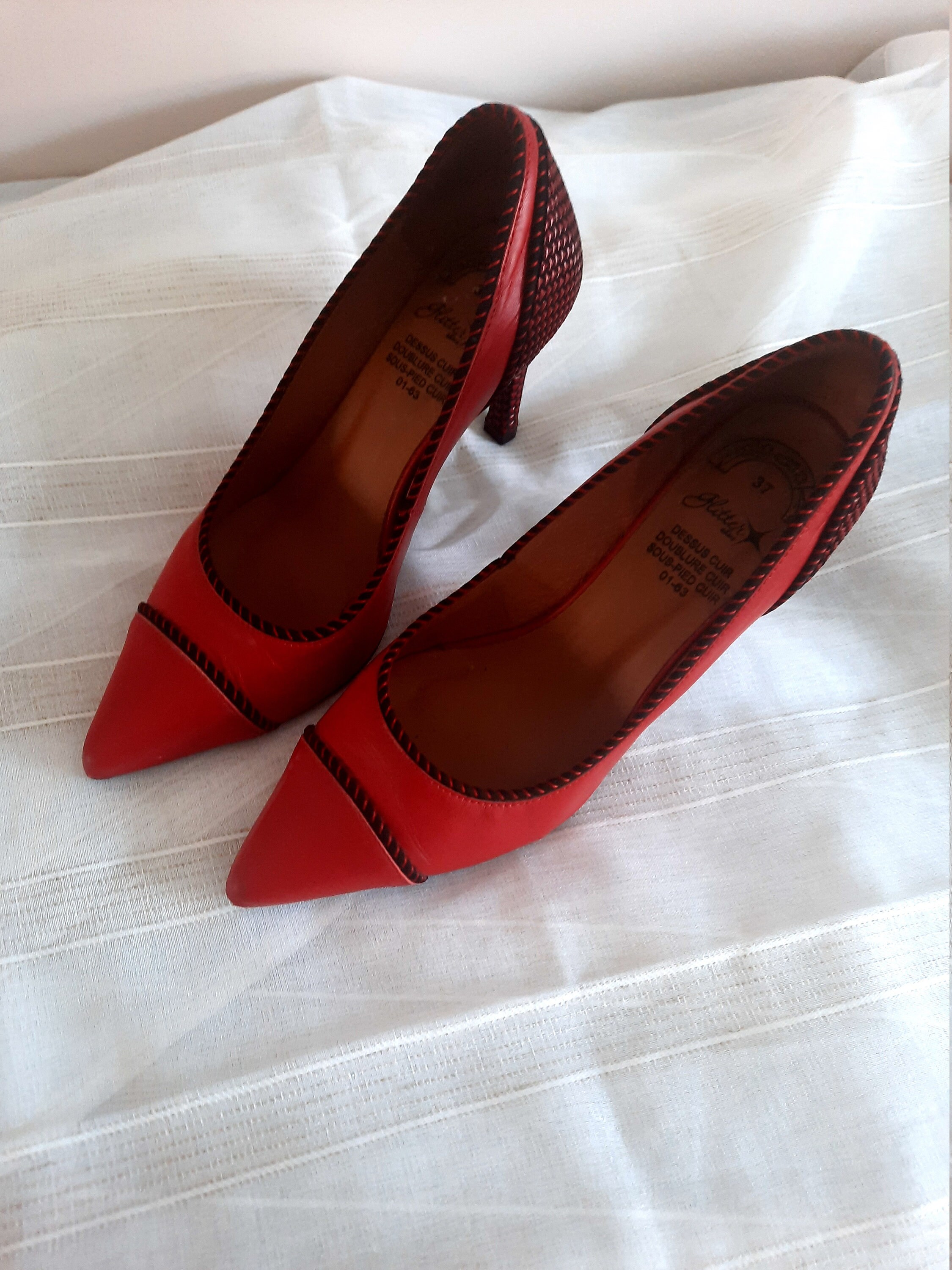 Vintage Red Pumps Vintage Leather Shoes With Pointed Toes - Etsy