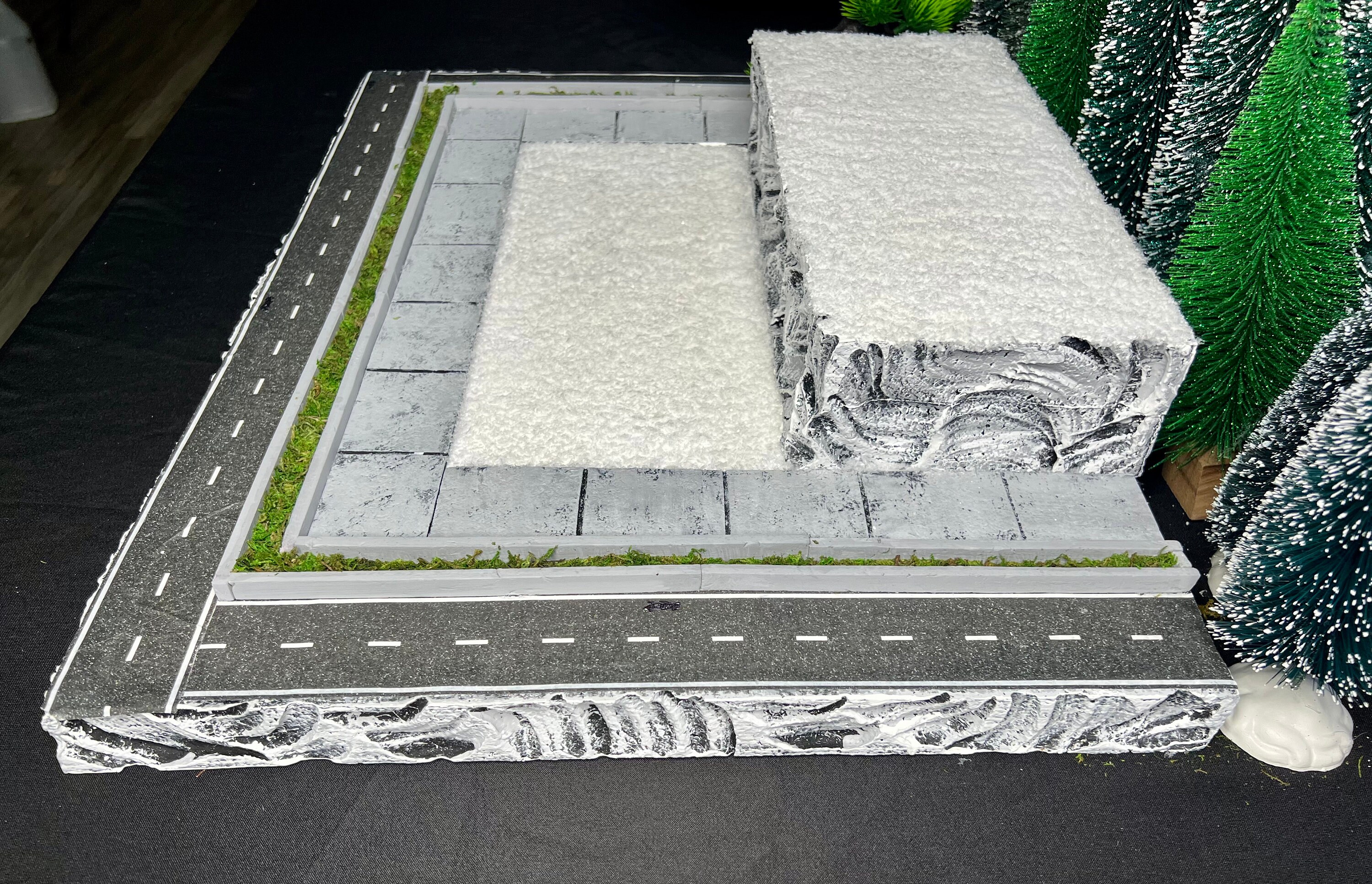 Christmas Village Display Platform for Business District/civic Center ...