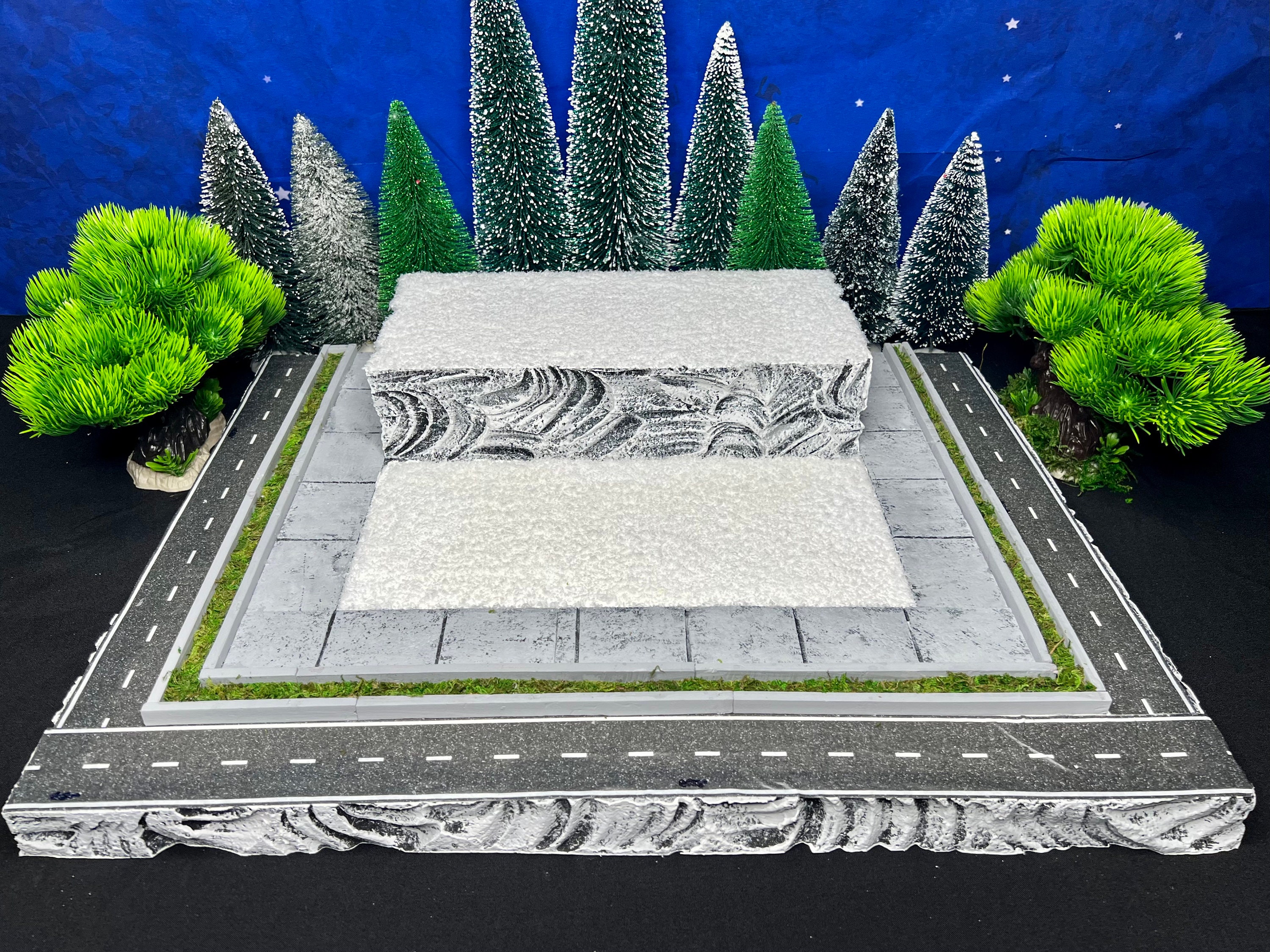 Christmas Village Display Platform for Business District/civic Center ...