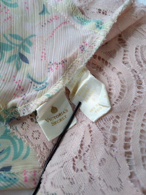 1970s Vintage Victoria's Secret Dusty Pink Floral Bra… - Gem