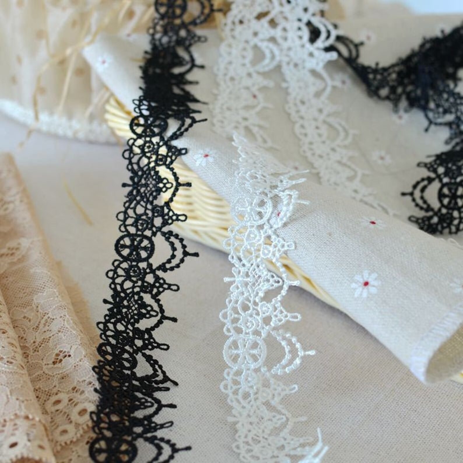 2 Yards White Black Palace Floral Embroidery Alice Lace Trim, Flower ...