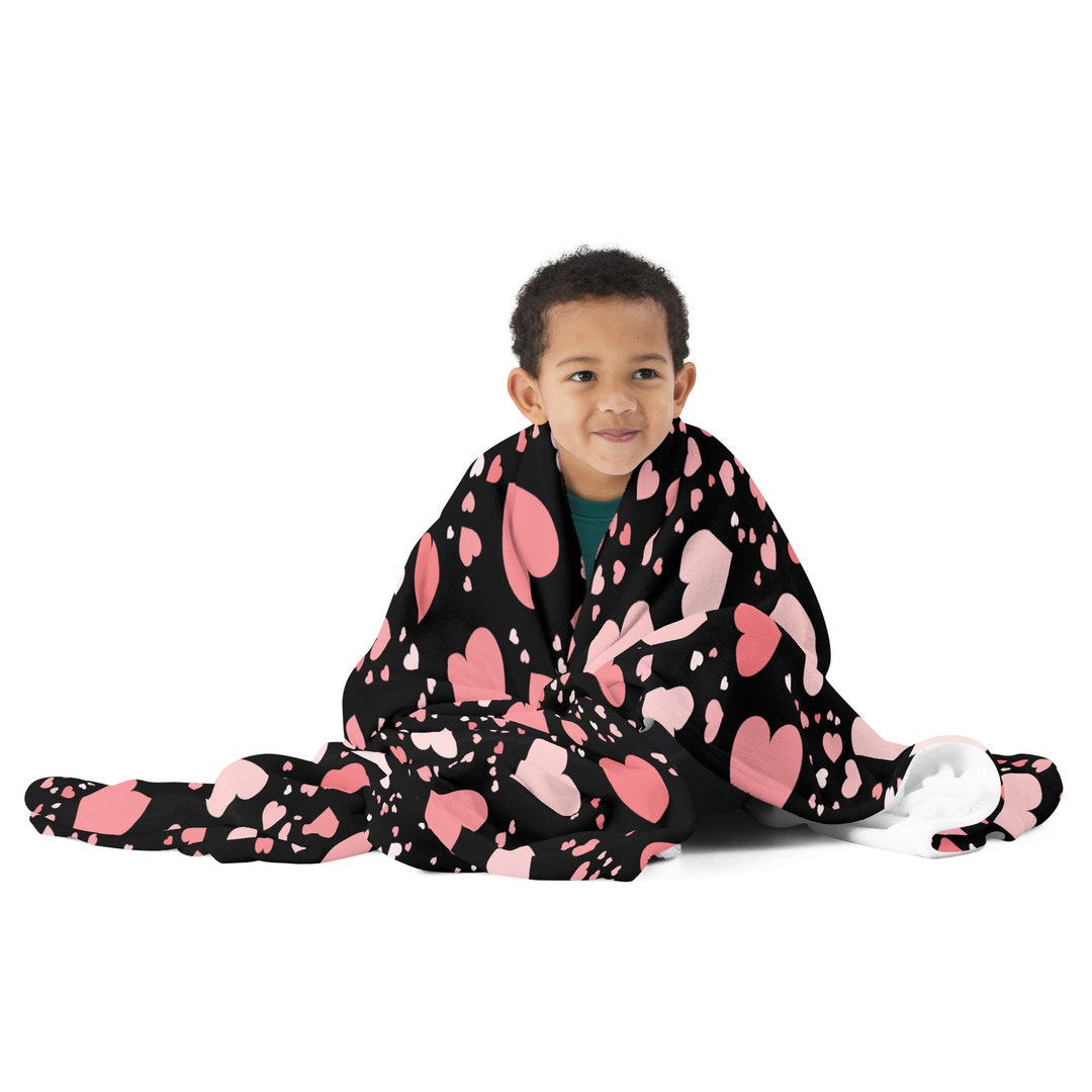 Black Heart Throw Blanket Elegant Coziness With a Romantic Touch, Soft ...