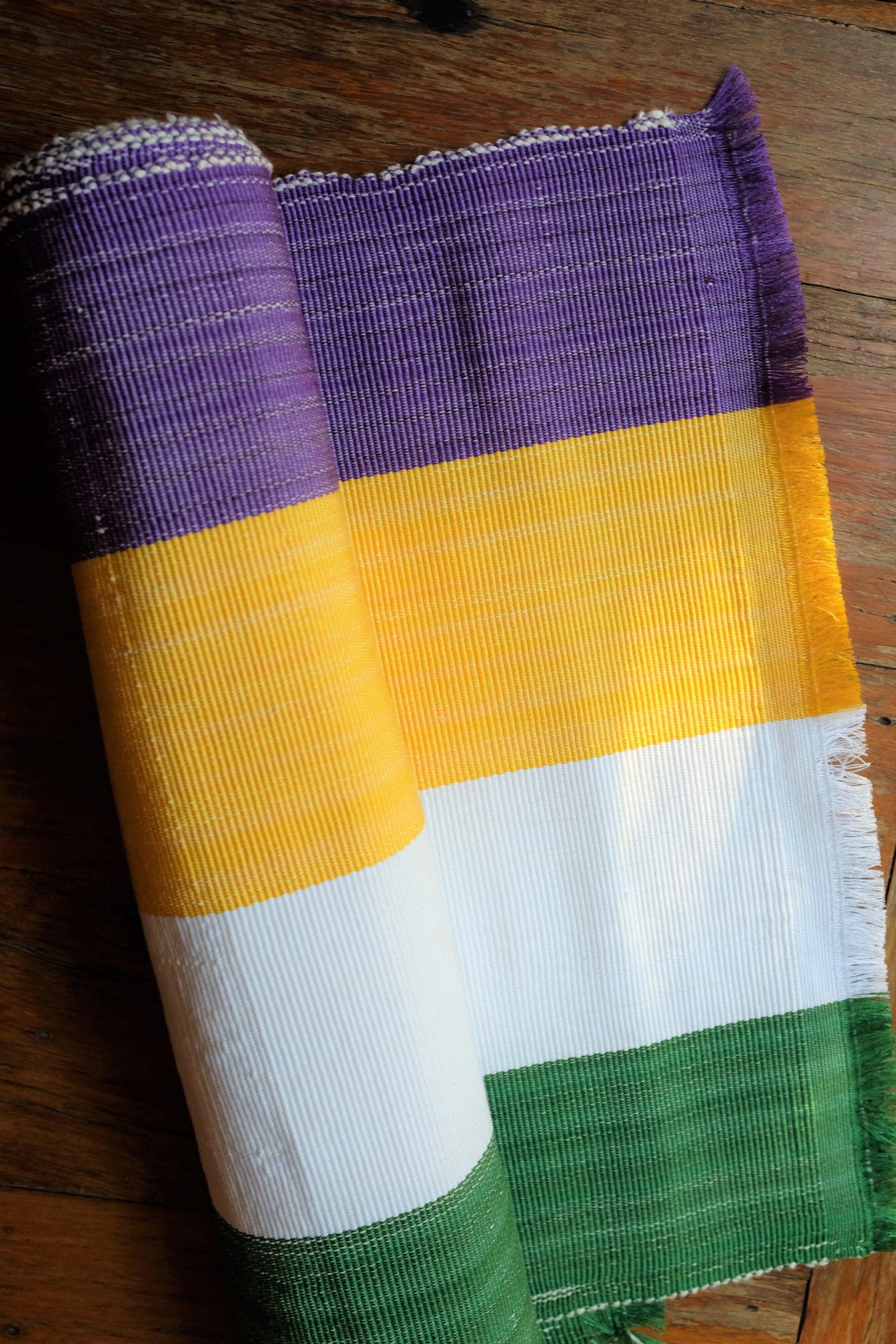 Sapin-sapin Pinilian Abel Inabel Checkered Fabric/table Runner/bed ...