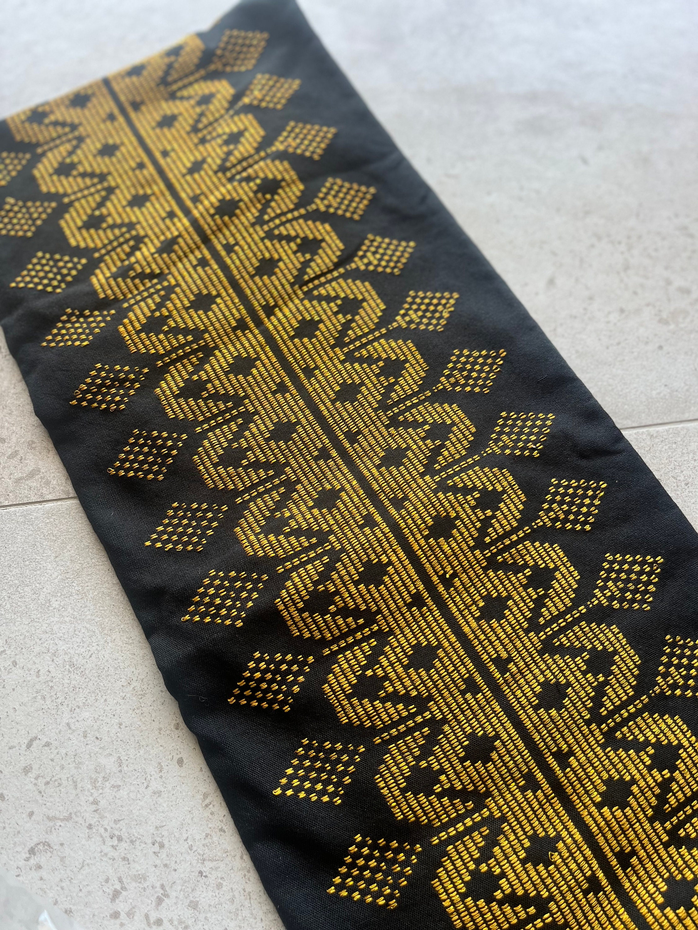 Woven Inaul Malong Philippines Ethnic Handwoven Textile Ranun Mindanao ...