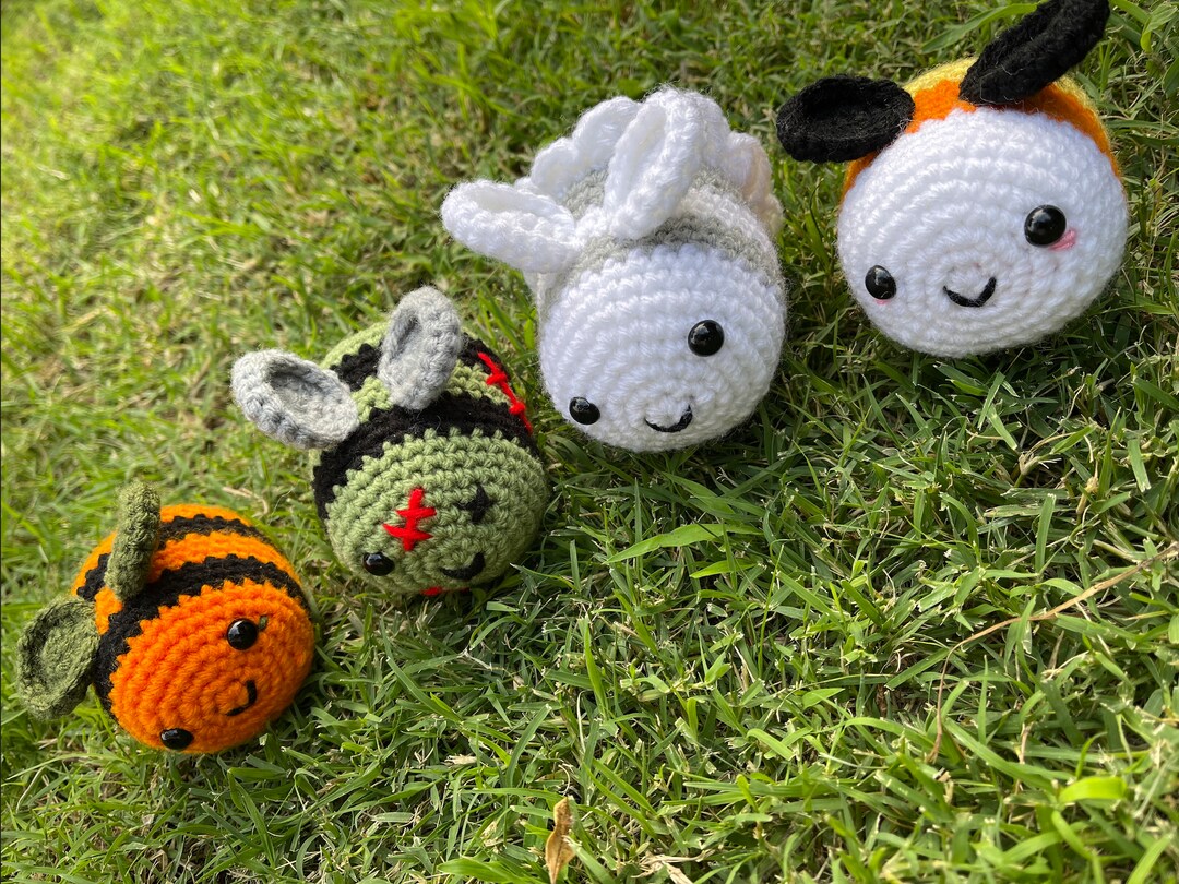 Crochet Halloween Bees Plushies (pumpkin, Ghost,zombee,candycorn) - Etsy