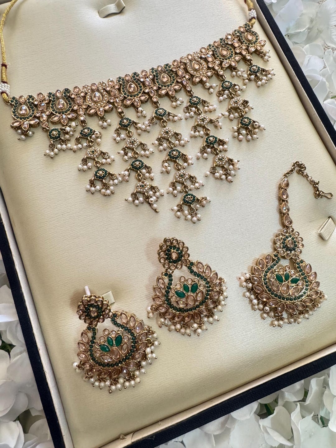 Green Bead Choker Set: Antique Gold Indian Wedding Jewelry - Etsy