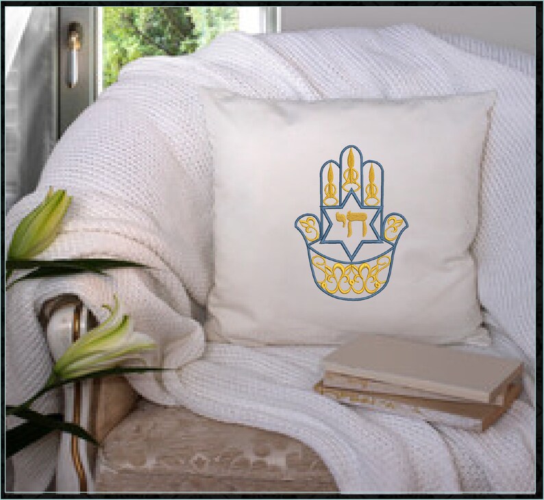 Hamsa With Hebrew Chai Symbol Machine Embroidery Design, Judaism Life ...