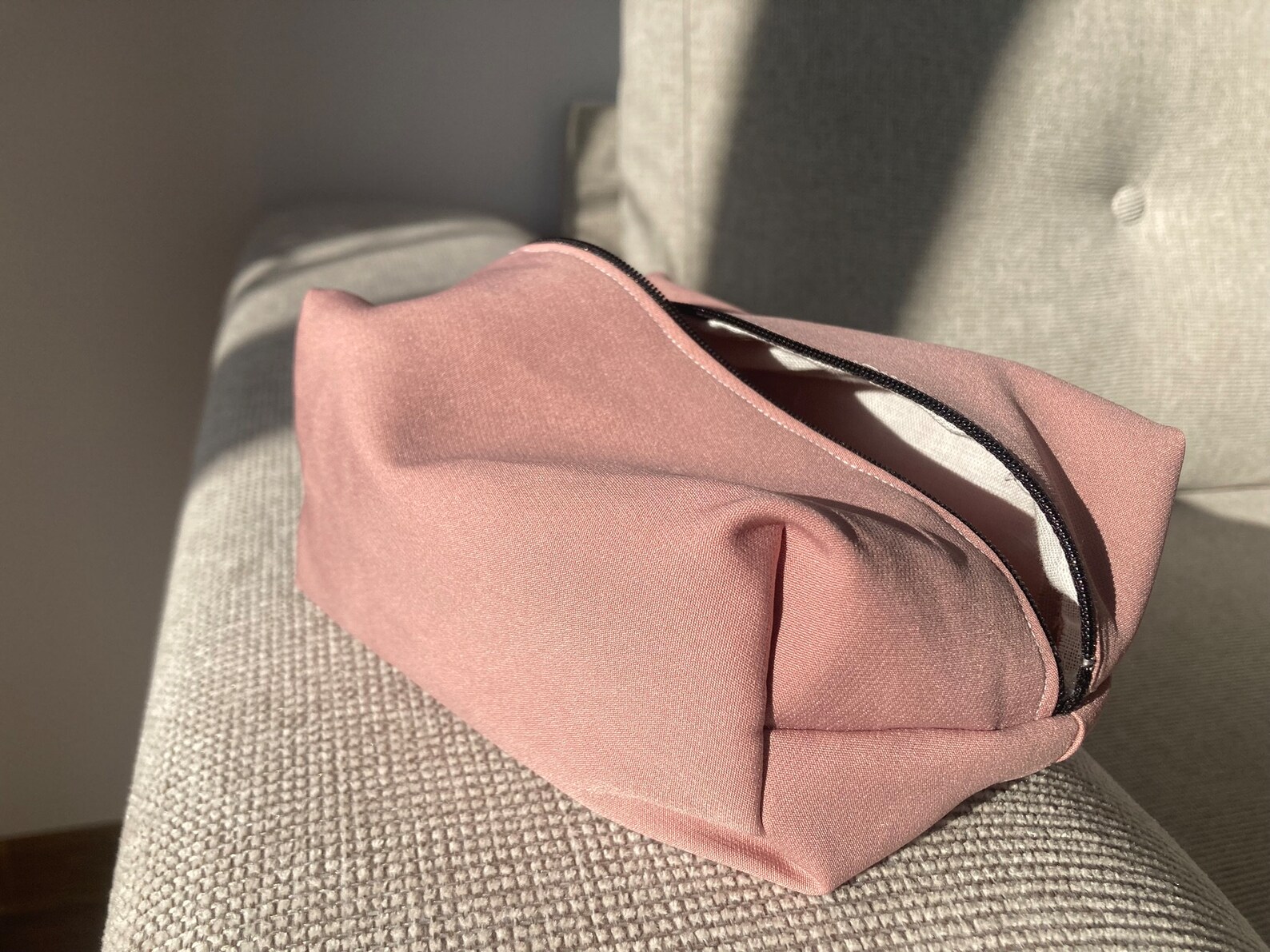 Rose Makeup Bag Pattern + Free Gift Youtube Tutorial Easy and Fun ...