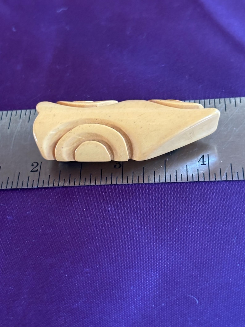Vintage Butterscotch Bakelite Carved Fur Clip - Etsy