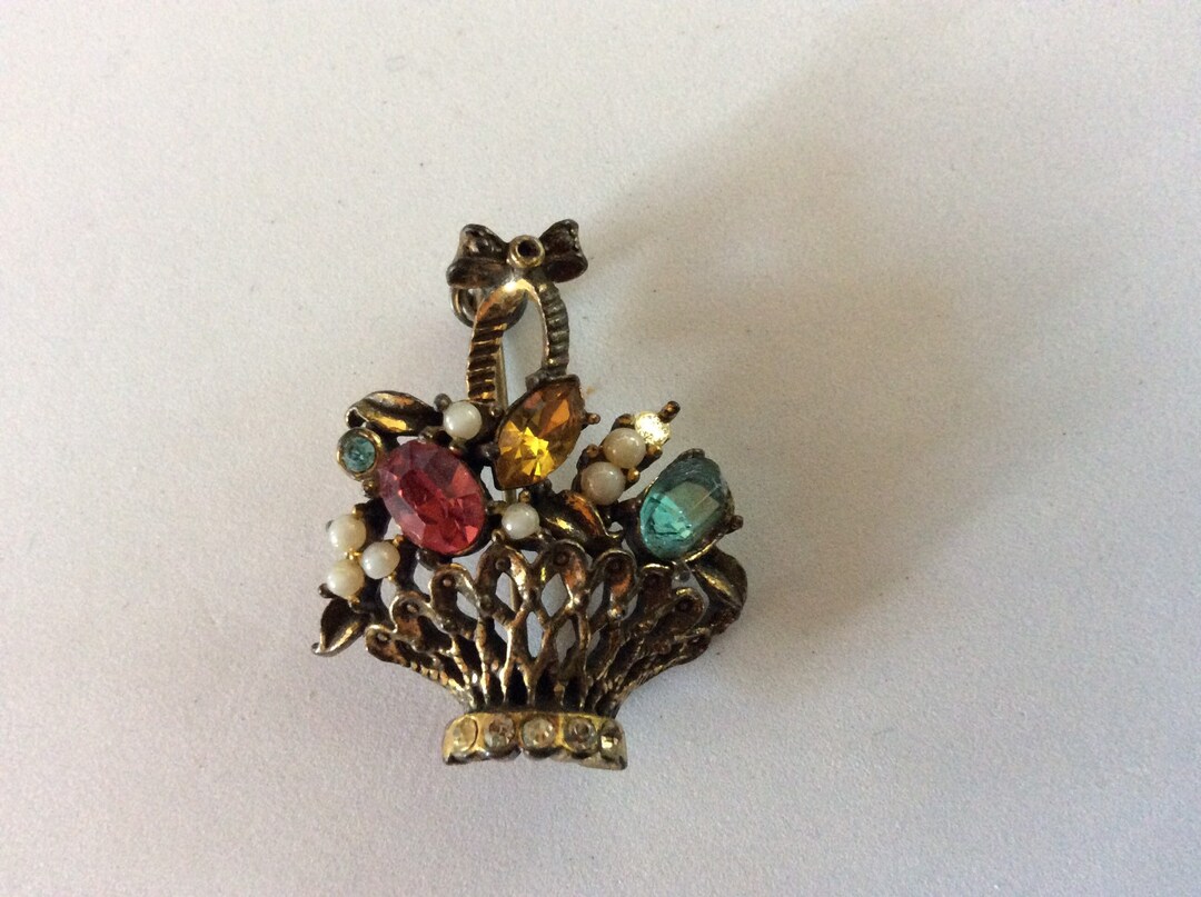 Vintage Gold Tone Multi Colored Flower Basket Pin/brooch - Etsy